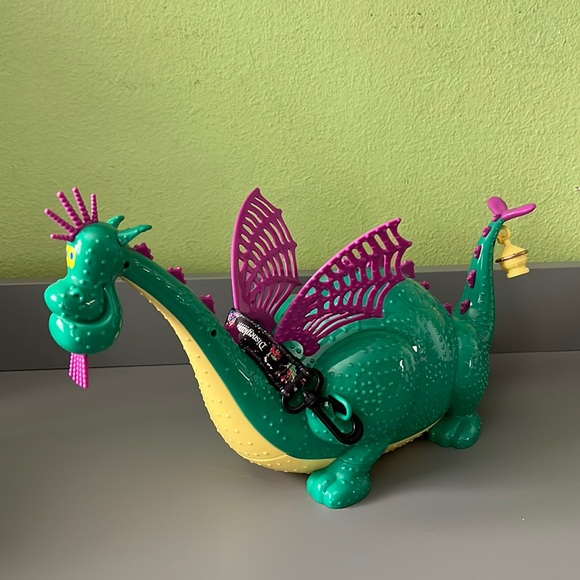 Disney | Other | Brand New Elliot Electrical Parade Popcorn Bucket From ...